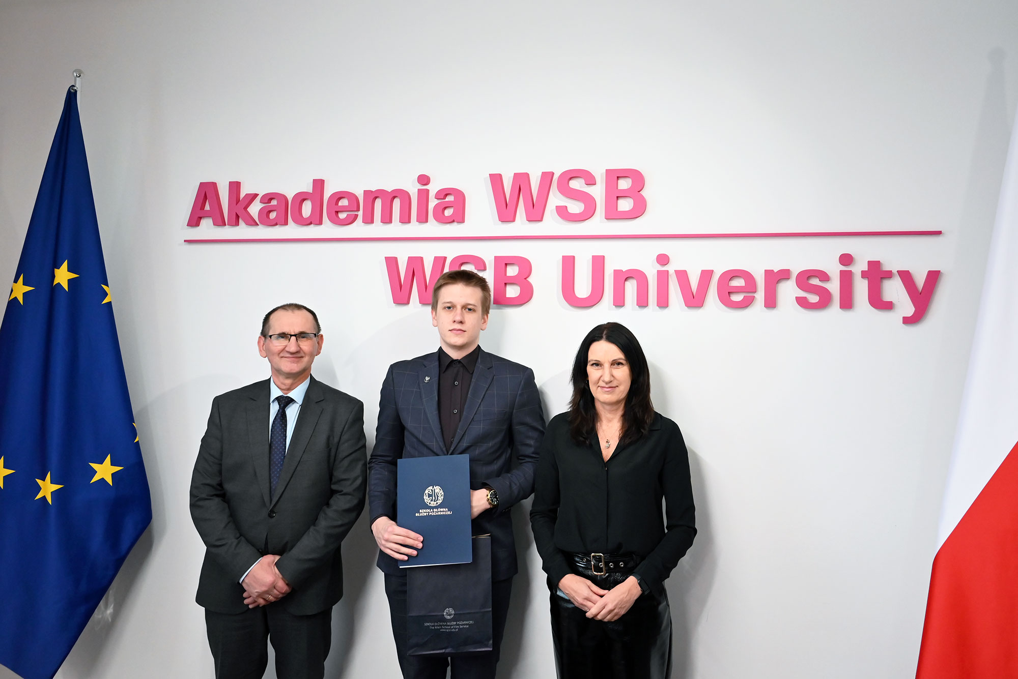 Wyróżnienie publikacji naukowej studenta Akademii WSB - Akademia WSB