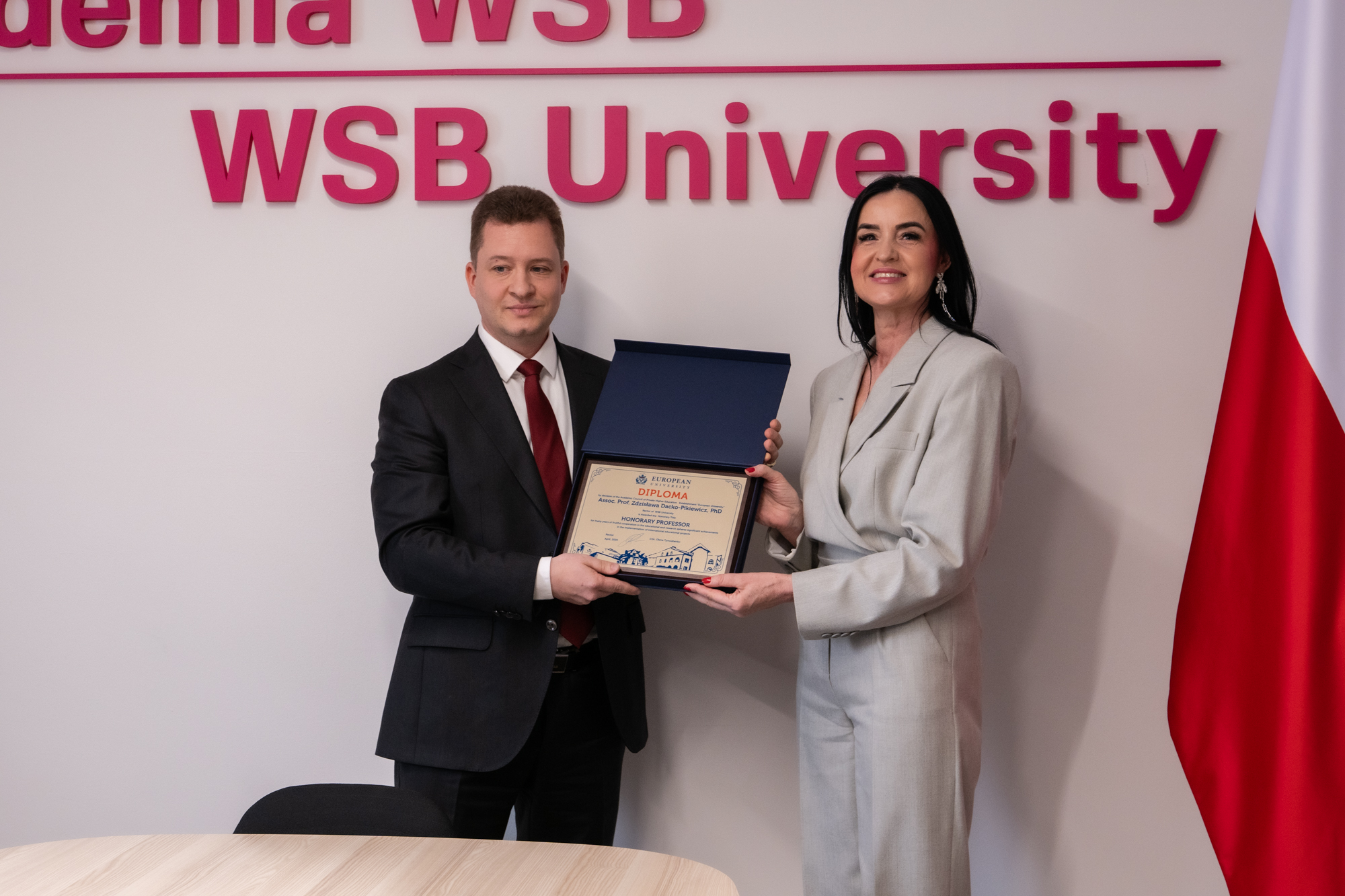 Rektor Akademii WSB, prof. Zdzisława Dacko-Pikiewicz uhonorowana ...