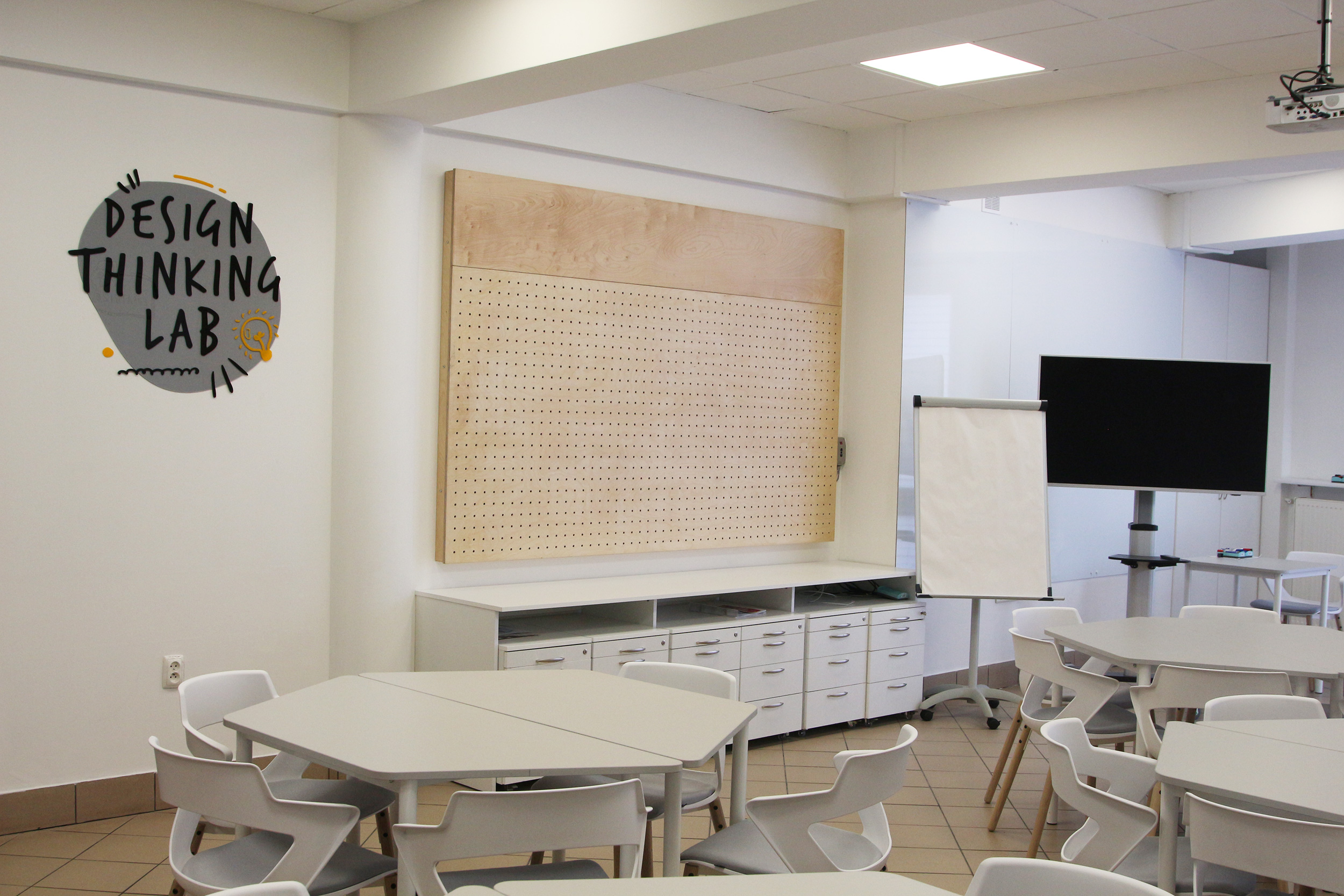 Baza dydaktyczna - Akademia WSB