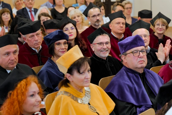 Doktorat Honoris Causa Akademii WSB dla prof. dr hab. Agnieszki ...