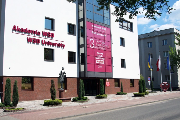 O uczelni - Akademia WSB